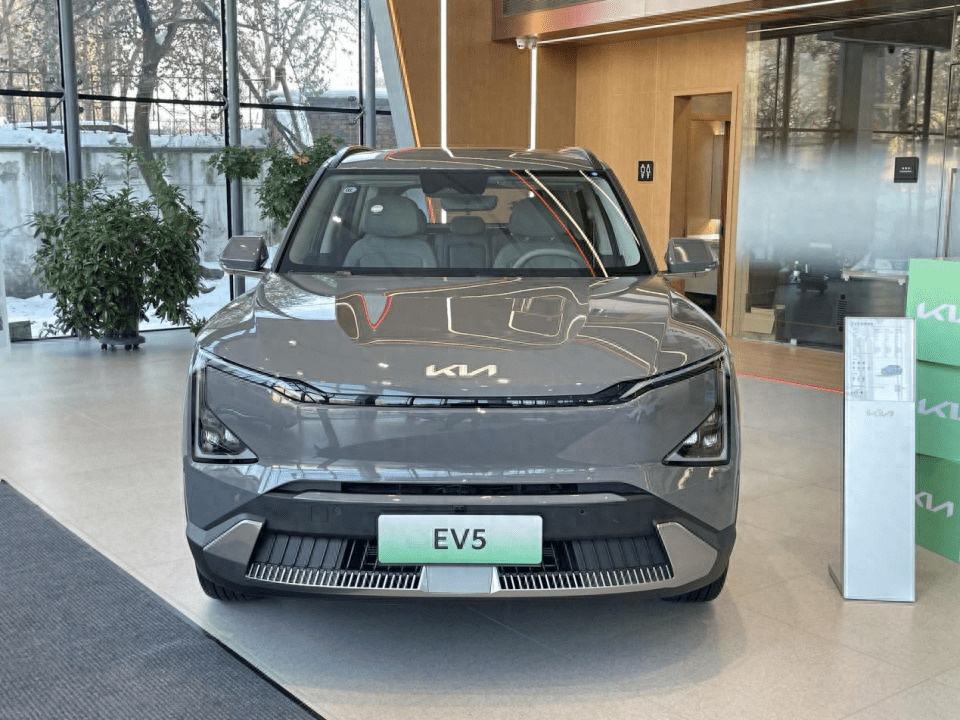 起亚EV5与大众ID.4 CROZZ，谁才是15万级纯电SUV首选？_搜狐汽车_搜狐网