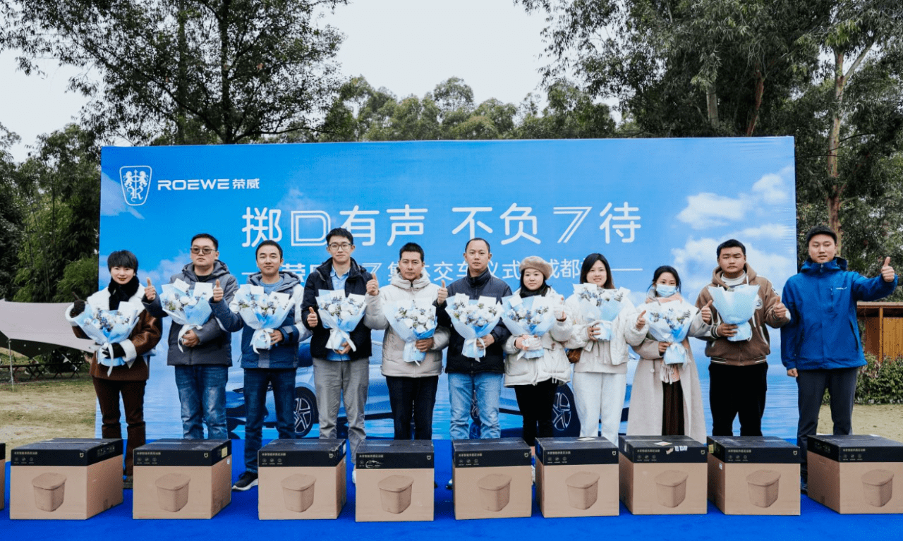 满油满电续航1704km，荣威D7限时价10.98万起！_搜狐汽车_搜狐网