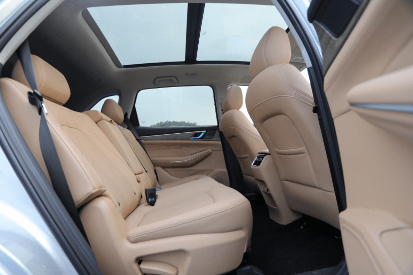 蓝电E5对比欧尚Z6 iDD，不只买车便宜3万，用车还能省更多！_搜狐汽车_搜狐网