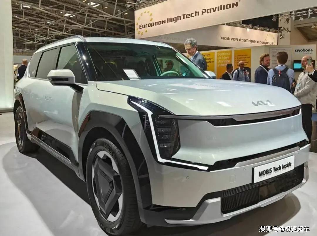 全新起亚EV9来啦，平替理想L8，纯电大七座SUV，极具未来科技感_搜狐汽车_搜狐网