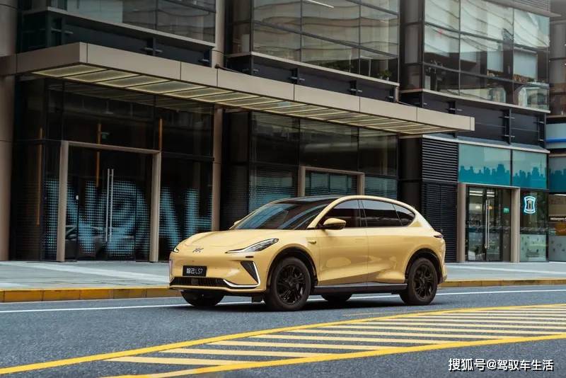智己LS7推出高速高架NOA全国开通限量福利，限量权益价24.98万元起_搜狐汽车_搜狐网