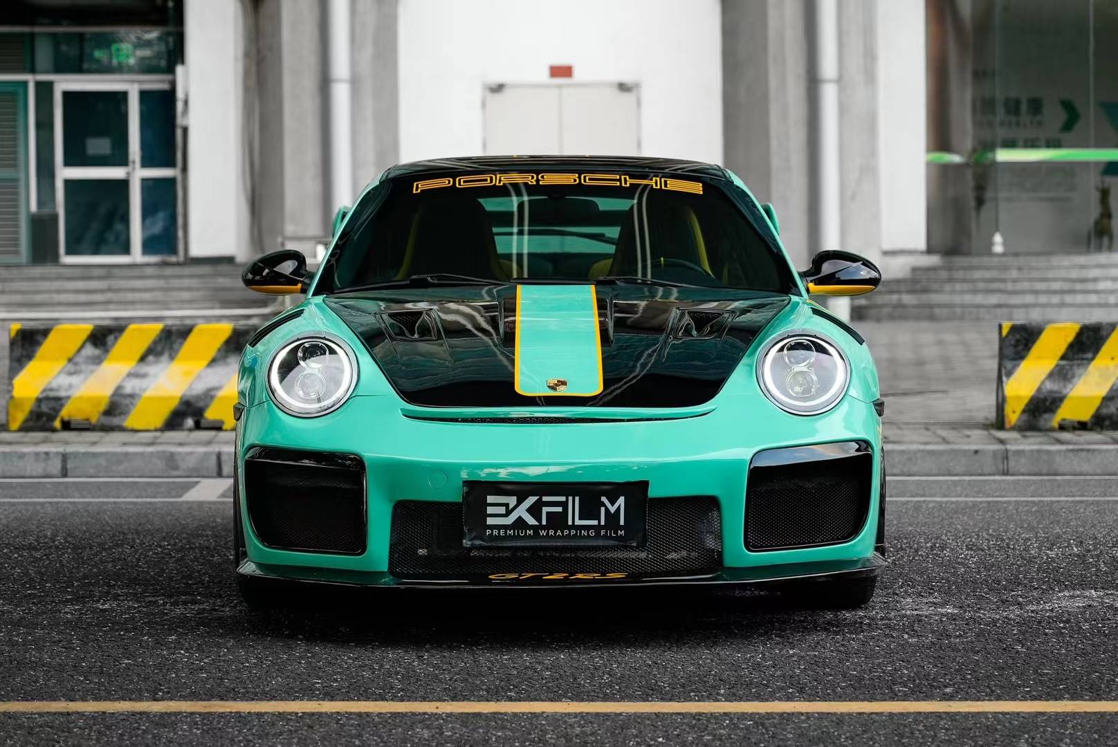 保时捷911-EK改色膜迈尔斯绿，第一眼就被它深深吸引住了！_搜狐汽车_搜狐网