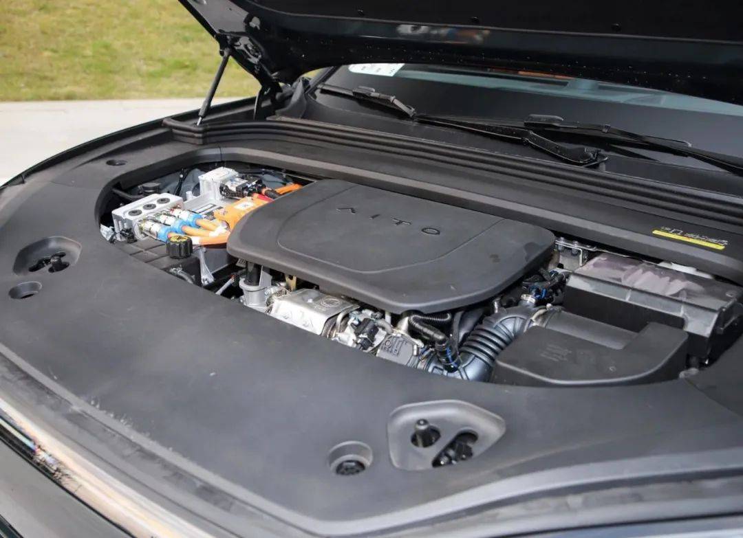 “1000万以内最好的SUV”，理想L9和问界M9谁更强？_搜狐汽车_搜狐网