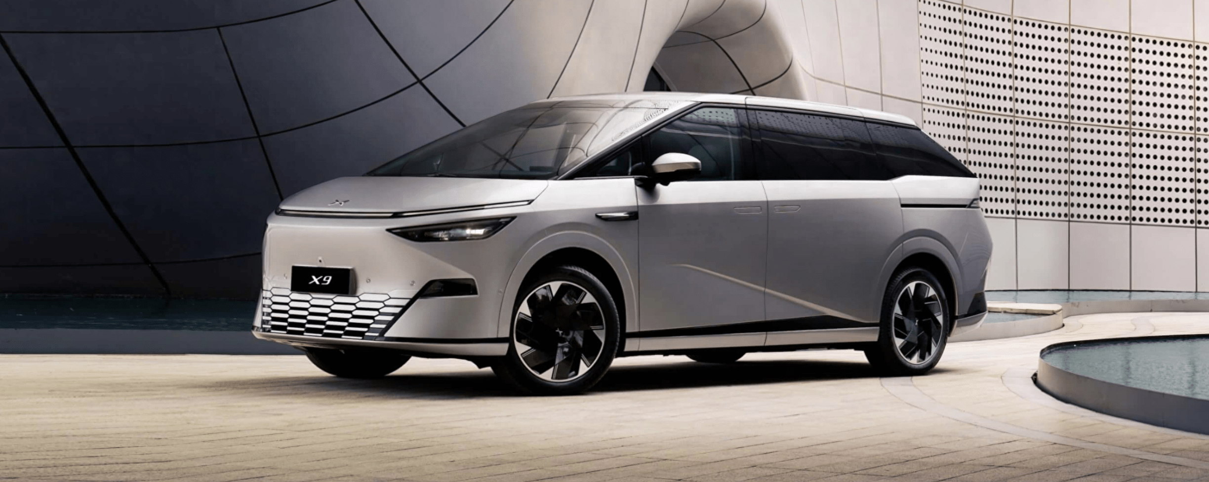 新车丨小鹏X9上市，售35.98万起，最高702km续航，共三个续航版本_搜狐汽车_搜狐网