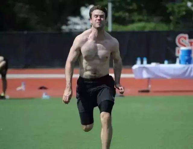 为什么华尔街精英比你有钱还比你喜欢健身_用时