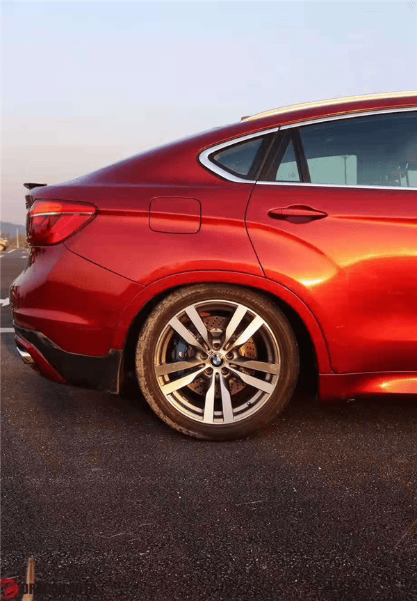 李洋介绍宝马X6新款AIRBFT气动避震舒适为主低趴越野两不误_搜狐汽车_搜狐网