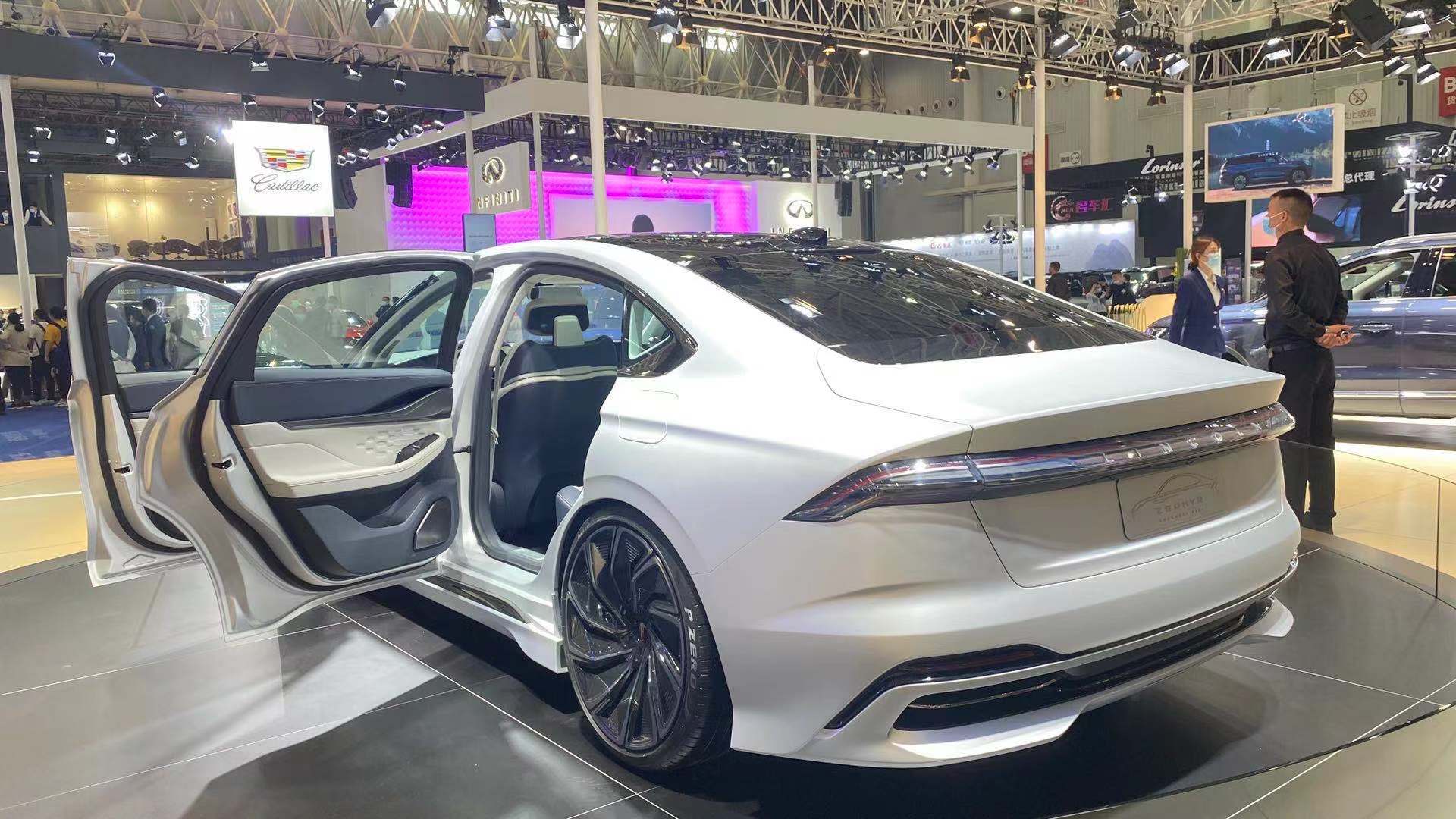 Lincoln Zephyr Reflection量产概念车领衔亮相2021华中国际车展_搜狐汽车_搜狐网