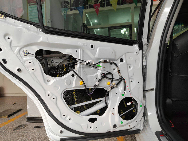 逐步向音乐发烧程度迈进！怀化丰田凯美瑞升级诗芬尼S65三分频，歌航GDT68 DSP_搜狐汽车_搜狐网