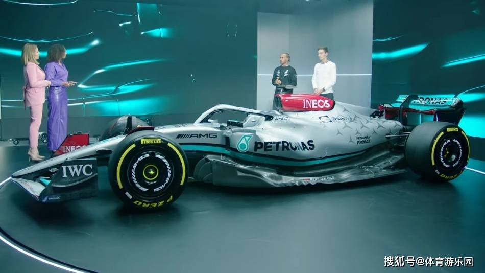 梅赛德斯发布F1新车W13-搜狐大视野-搜狐新闻