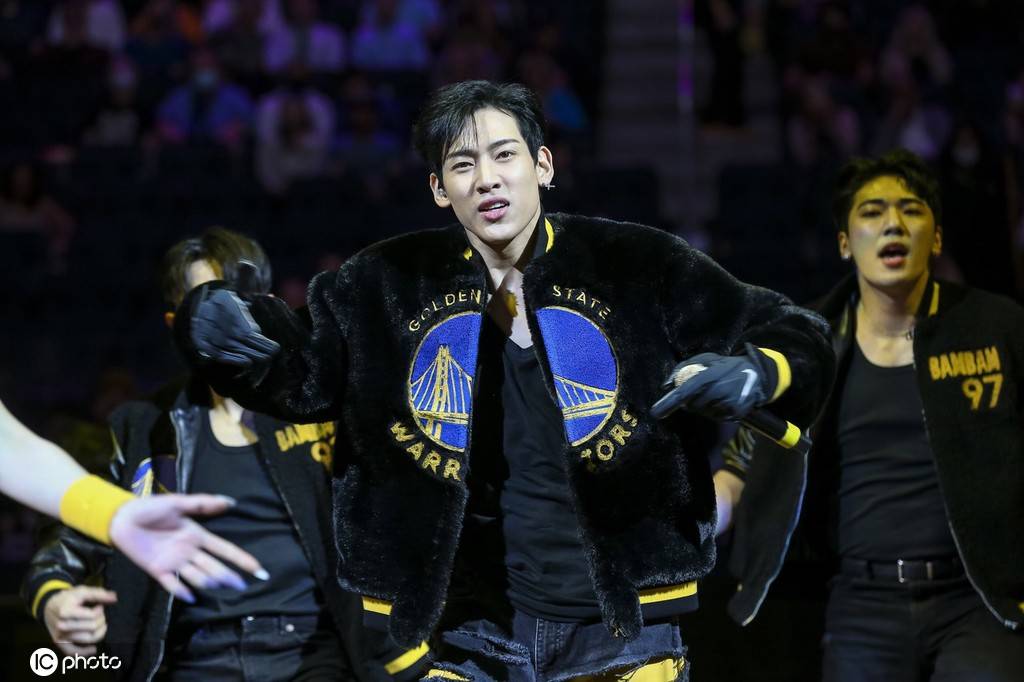 组图：BamBam亮相NBA中场表演 勇士夹克帅气十足-搜狐大视野-搜狐新闻