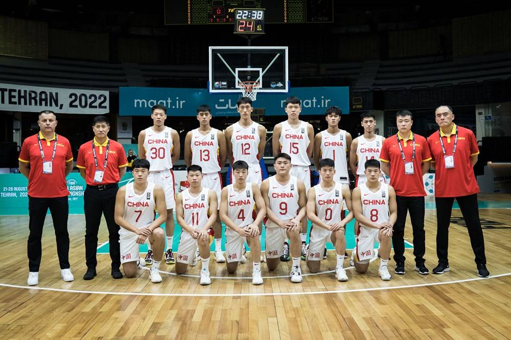 组图：中国U18男篮40分狂胜印度 刘礼嘉双手暴扣-搜狐大视野-搜狐新闻