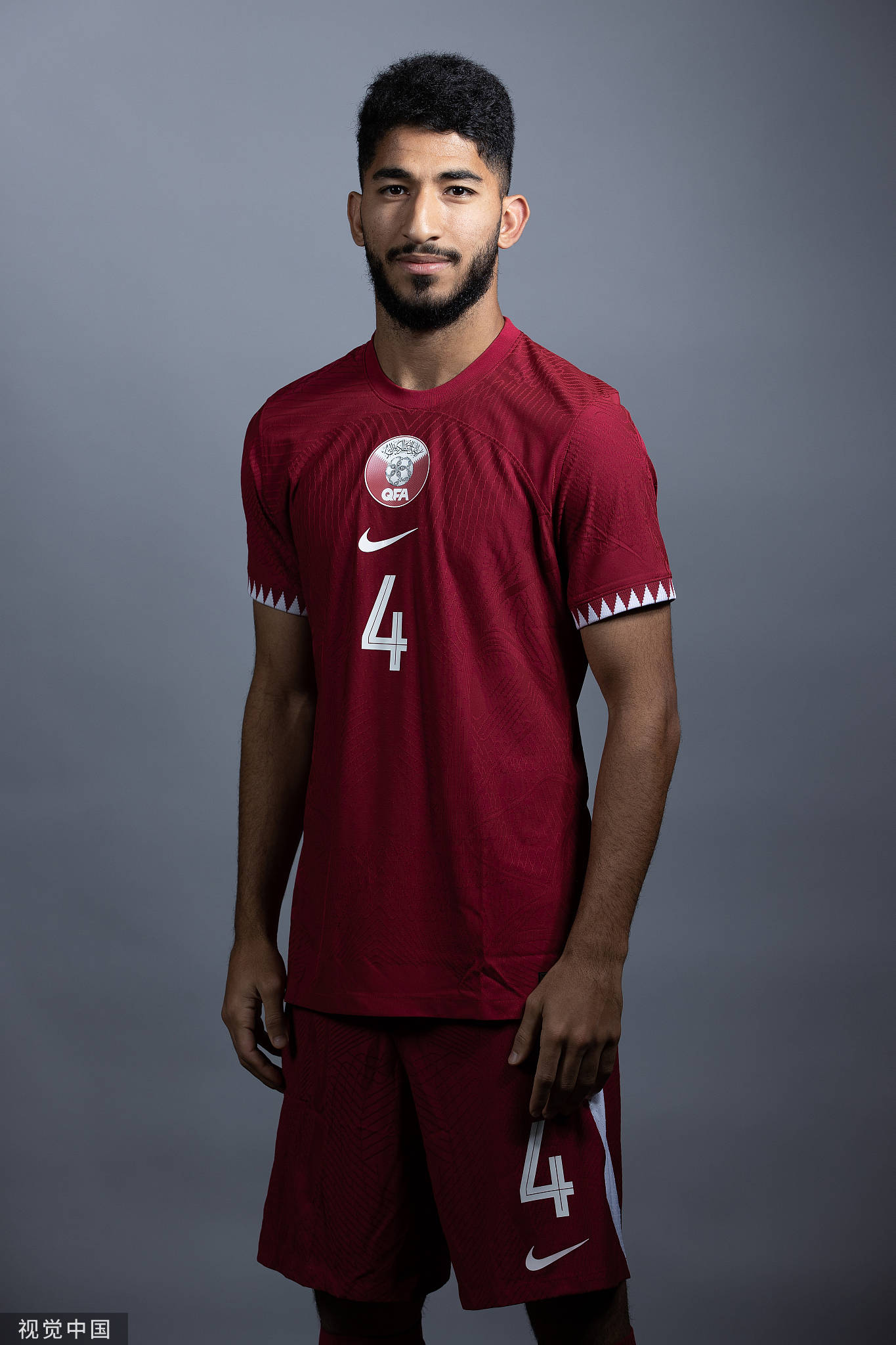 高清图：2022卡塔尔世界杯 卡塔尔队拍摄官方写真-搜狐大视野-搜狐新闻