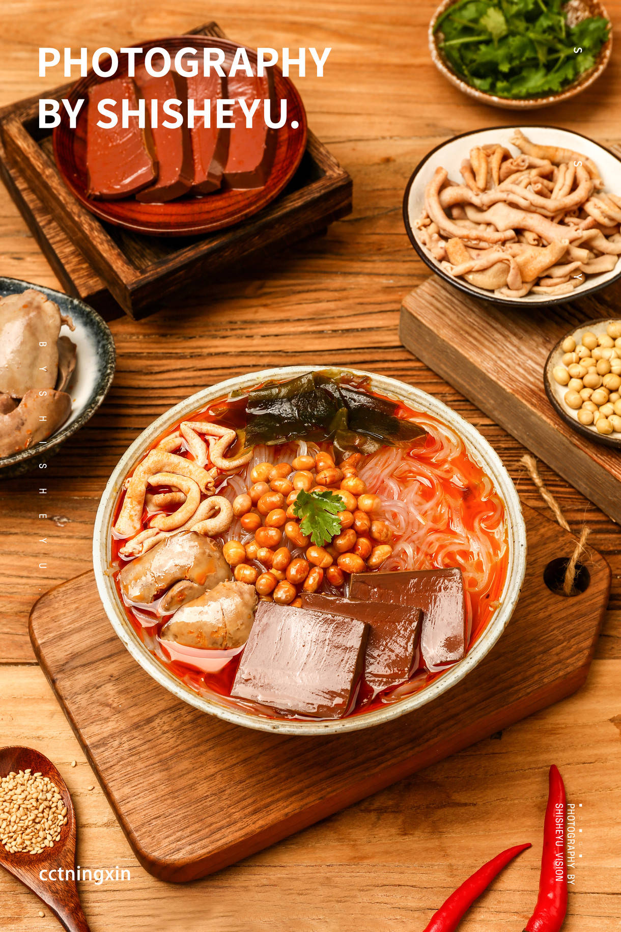 鸭血粉丝汤拍摄 作者：时摄语（68design id）-搜狐大视野-搜狐新闻