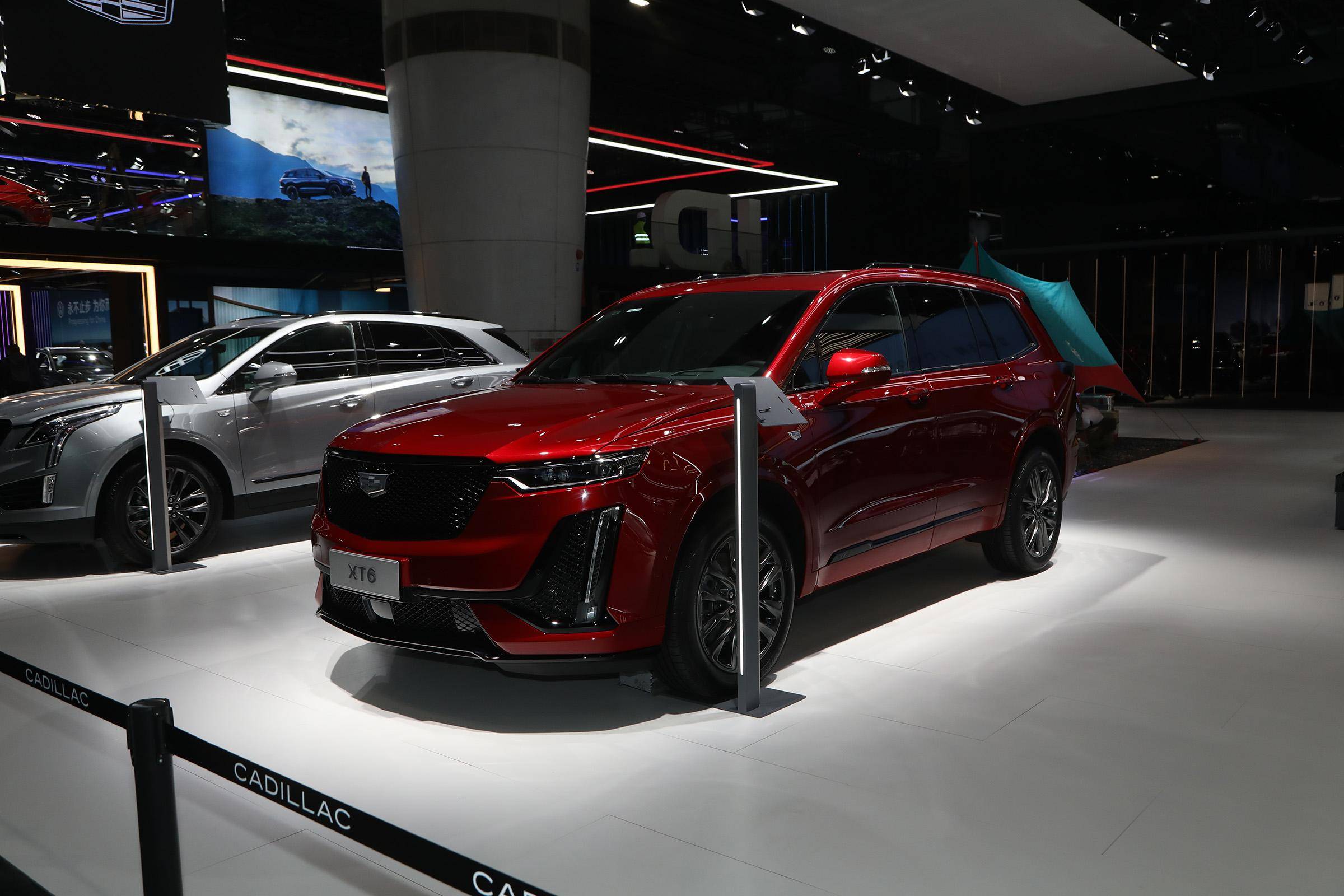 凯迪拉克XT5/XT6黑钻版正式上市！外观黑化，售价41.27万元起_搜狐汽车_搜狐网