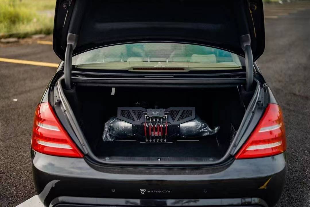 “姿态标杆”奔驰W221改装AIRBFT气动避震低趴姿态案例_搜狐汽车_搜狐网