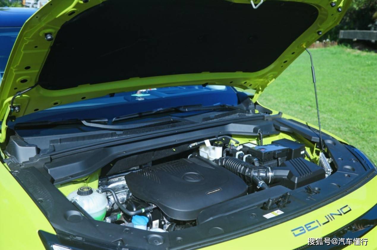 北汽魔方PK长安CS55PLUS，到底谁更值得入手？_搜狐汽车_搜狐网