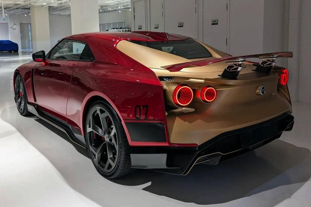 日产GT-R50钢铁侠配色版实车曝光，外观极其个性化_搜狐汽车_搜狐网