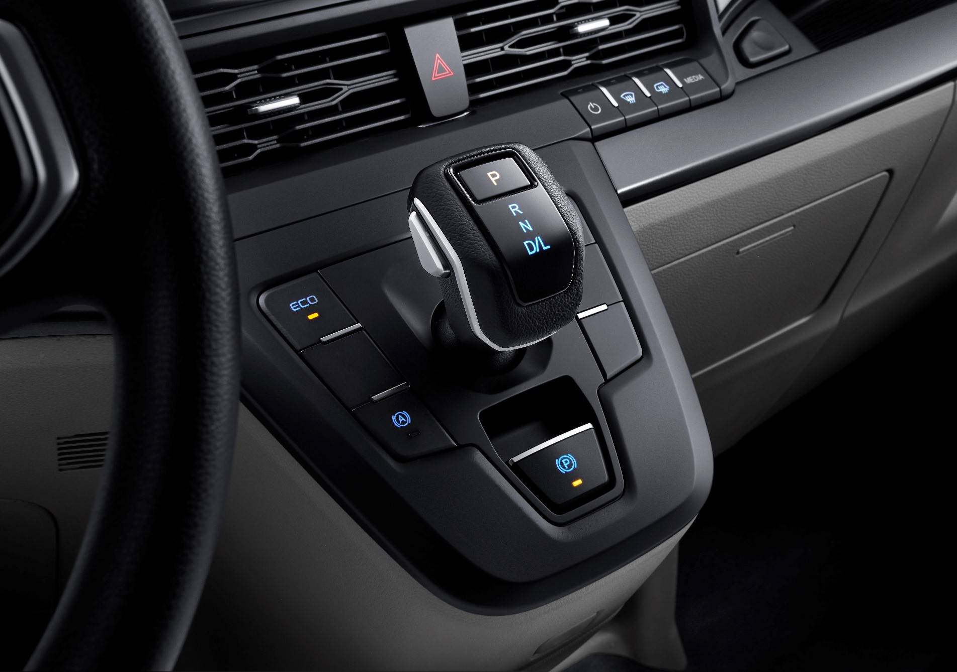 江铃福特魔改V362全顺启动预售，13.98万起，再等等才正式上市_搜狐汽车_搜狐网