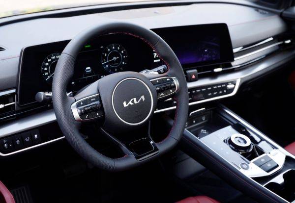 1.5T＋8AT 200马力，优惠3万元，14.98万起售，荣放不香了！_搜狐汽车_搜狐网