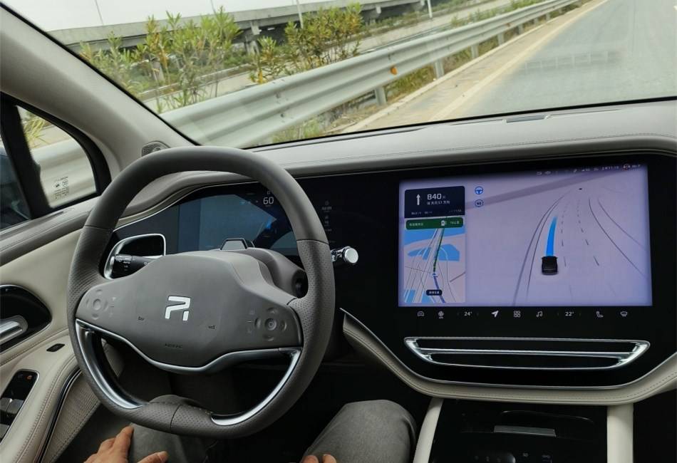 更好玩，更流畅！花城试驾飞凡R7整车OTA多场景非凡进化_搜狐汽车_搜狐网