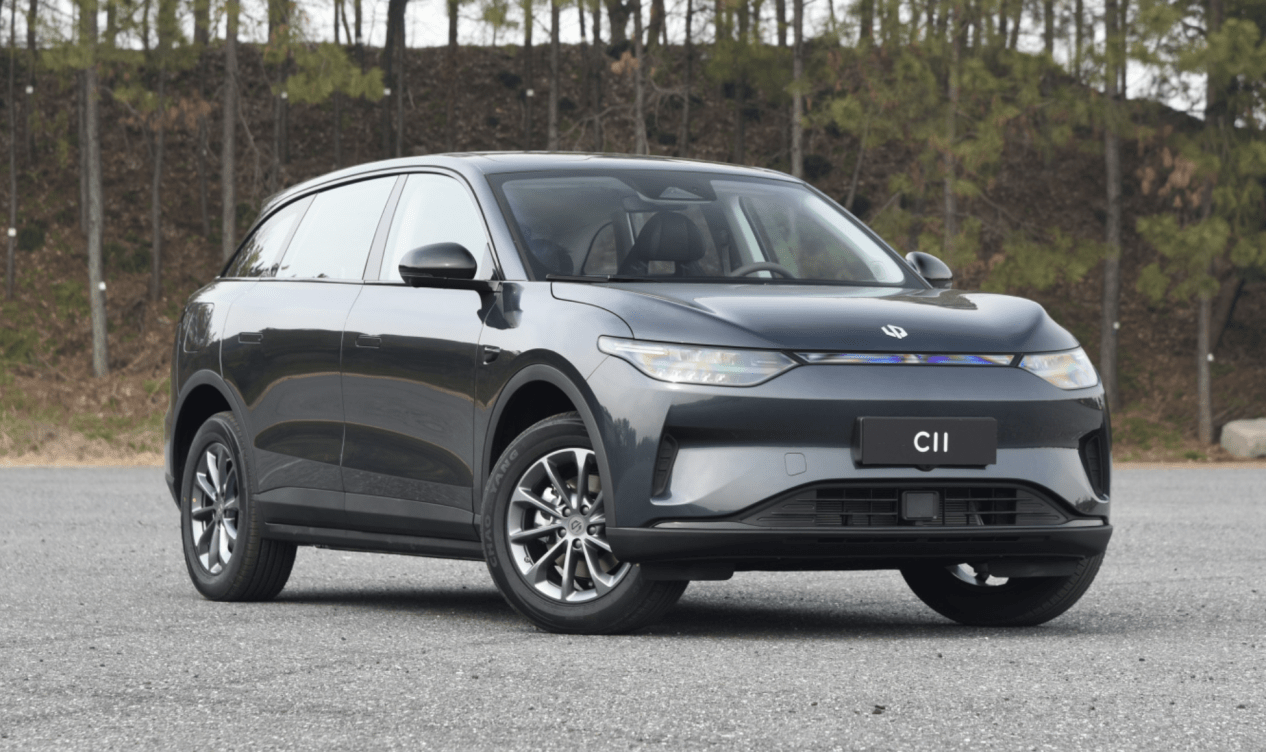 比宋PLUS EV尊贵型便宜3万，23款零跑C11 500舒享版值不值得买？_搜狐汽车_搜狐网