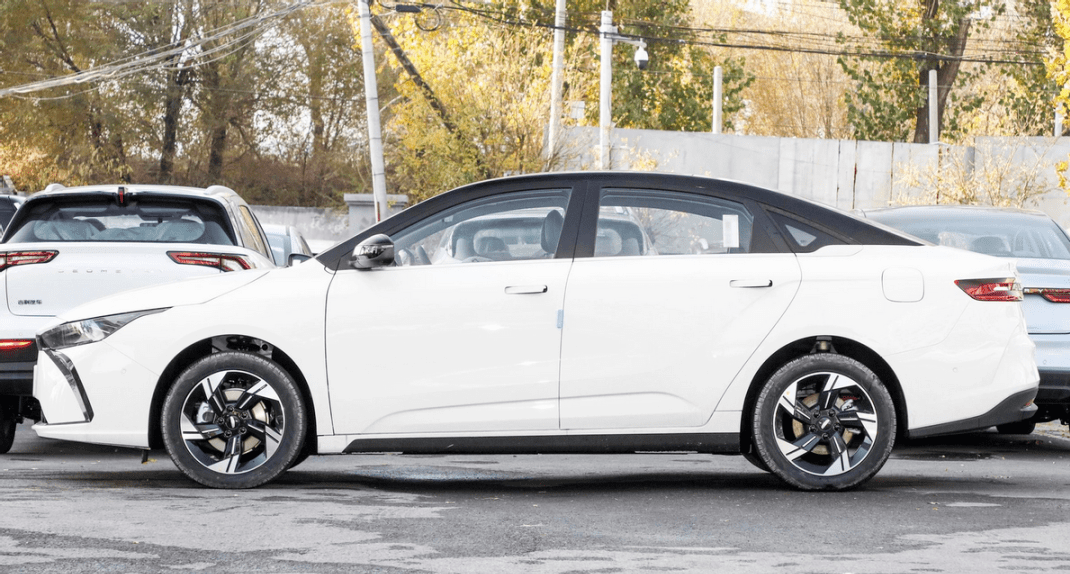 15万级别定位，最高续航620km，多角度解析几何G6！_搜狐汽车_搜狐网