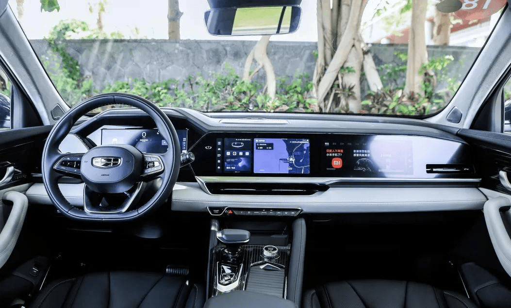 吉利星越L，2.0T爆238马力，配备“女王座驾”，是否值得入手？_搜狐汽车_搜狐网