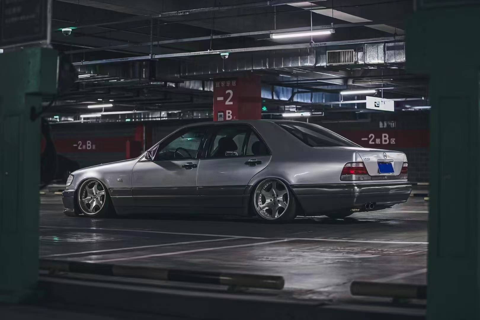 奔驰S级W140虎头奔改装AIRBFT气动避震低趴姿态案例_搜狐汽车_搜狐网