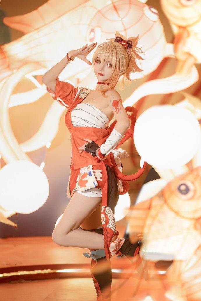 cos：原神宵宫Cosplay正片9P-小娜比Nabby-搜狐大视野-搜狐新闻