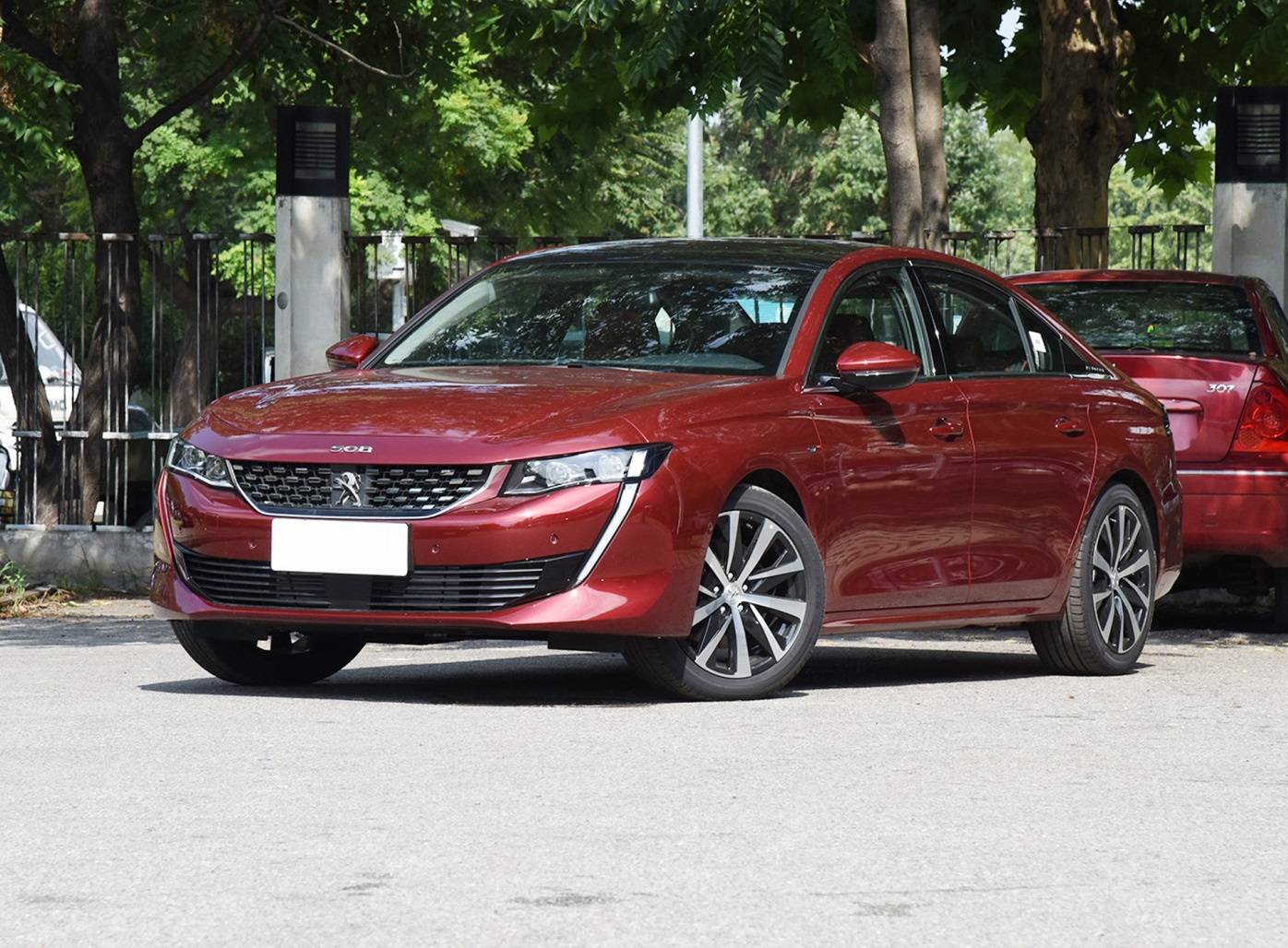 标致508L这车性价比如何？22万买它是不是傻？看完你就懂了_搜狐汽车_搜狐网