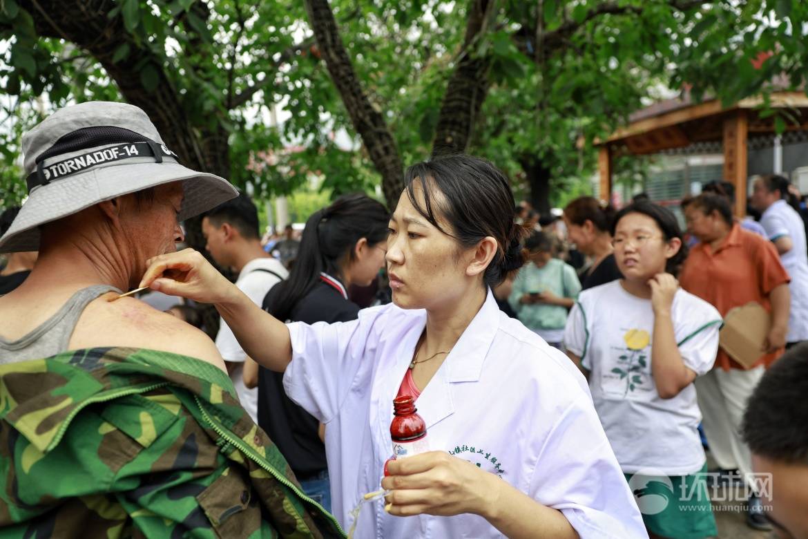 K396次列车第二批400多名乘客脱困-搜狐大视野-搜狐新闻