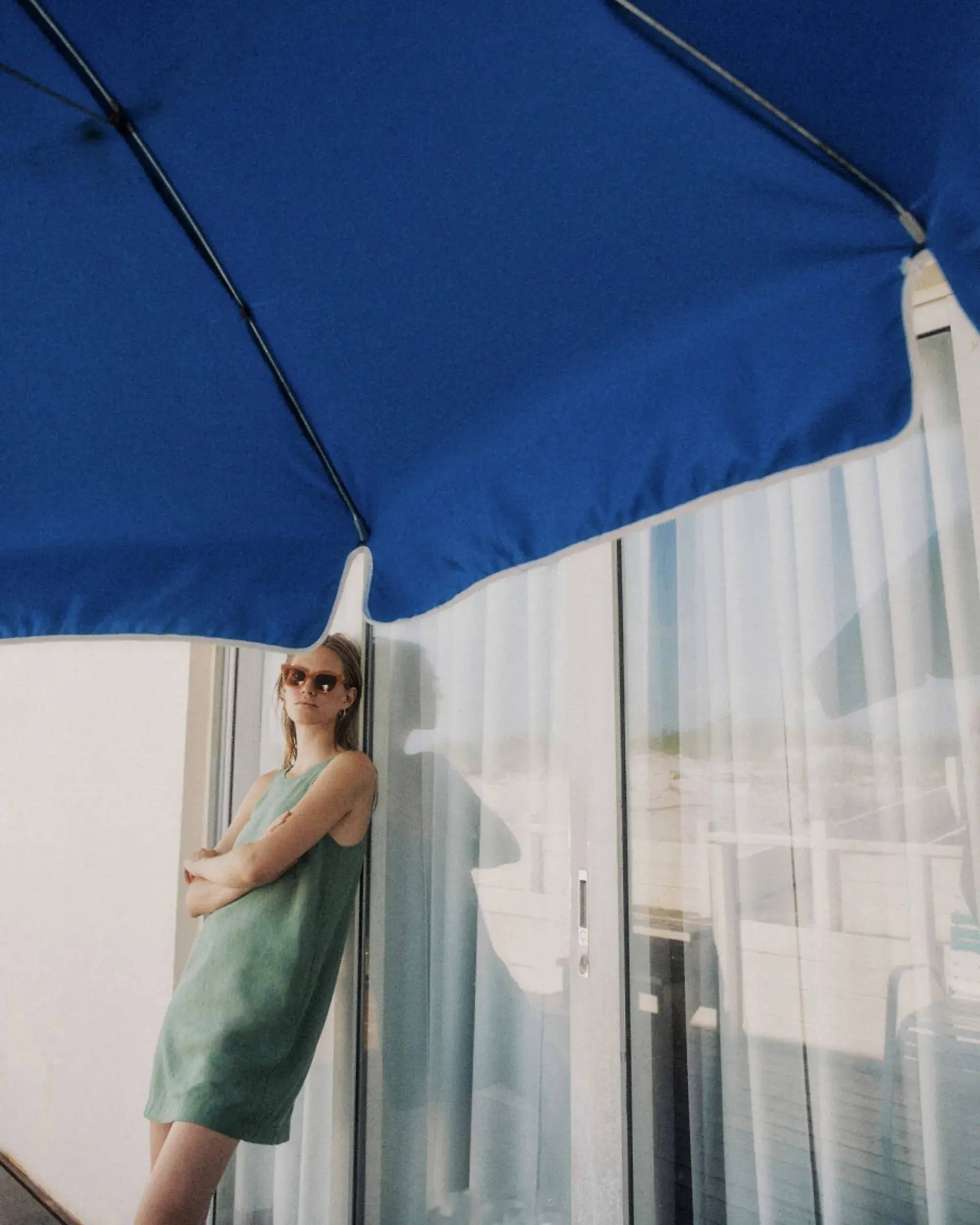 Madewell 2023夏日型录-搜狐大视野-搜狐新闻