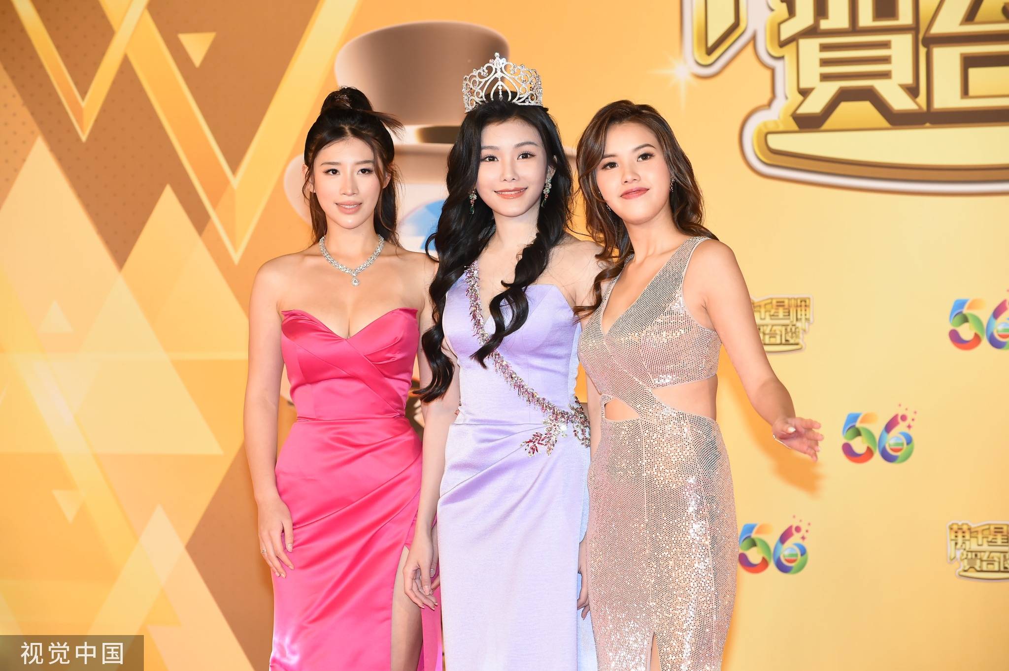 港姐邓凯文等亮相TVB台庆红毯 露事业线秀纤细长腿-搜狐大视野-搜狐新闻