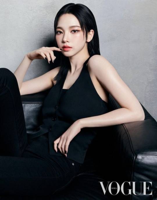 aespa成员KARINA杂志写真曝光 高级大气的柚子！_韩娱讯_郭明东_韩国女团
