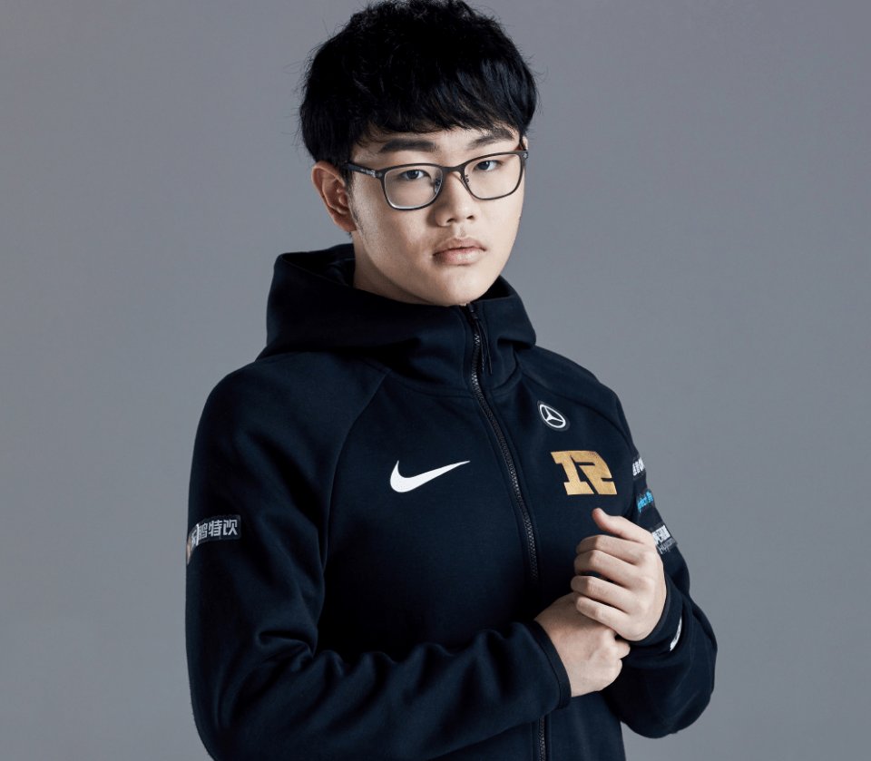 RNG官宣UZI正式退役，“永远滴神”倒了，那么接下来RNG该怎么办_实力