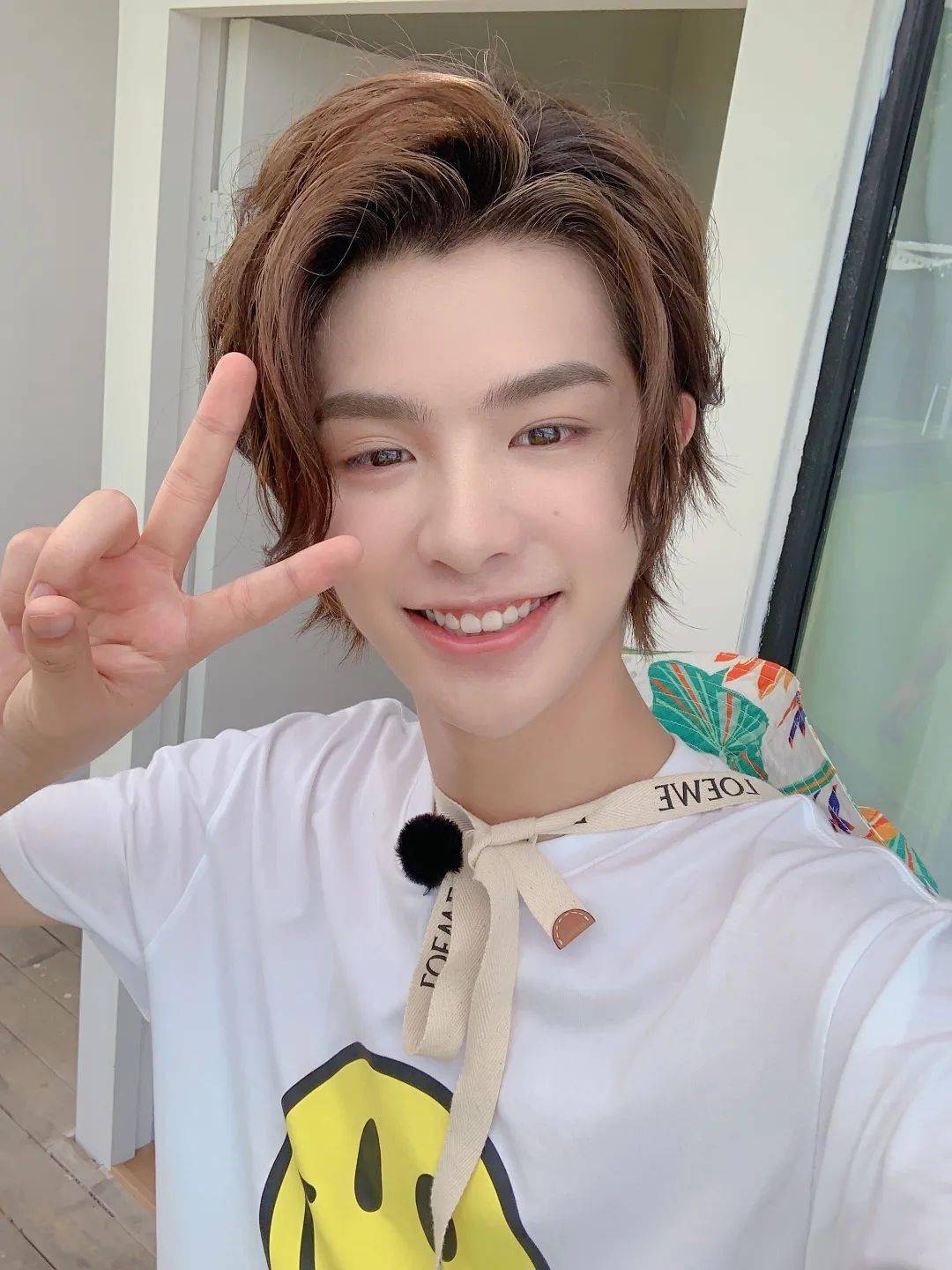 What？这个品牌靠「卖笑」年赚40亿？_Smiley