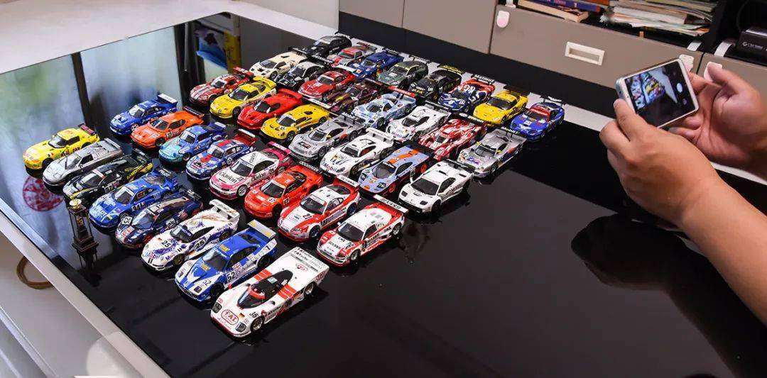 40台90年代GT1的聚会，你见过没？_赛车