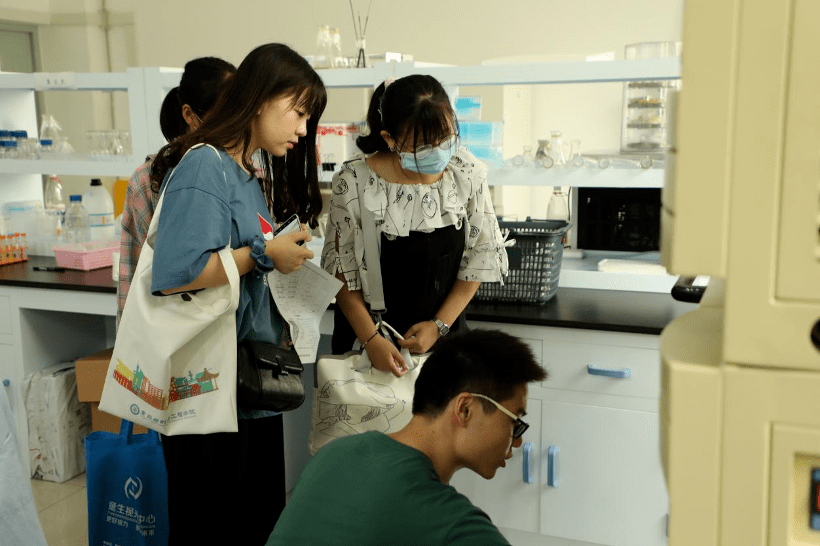 NNU迎新 | 各学院迎新花絮大放送——你好南师，你好新同学！-搜狐大视野-搜狐新闻