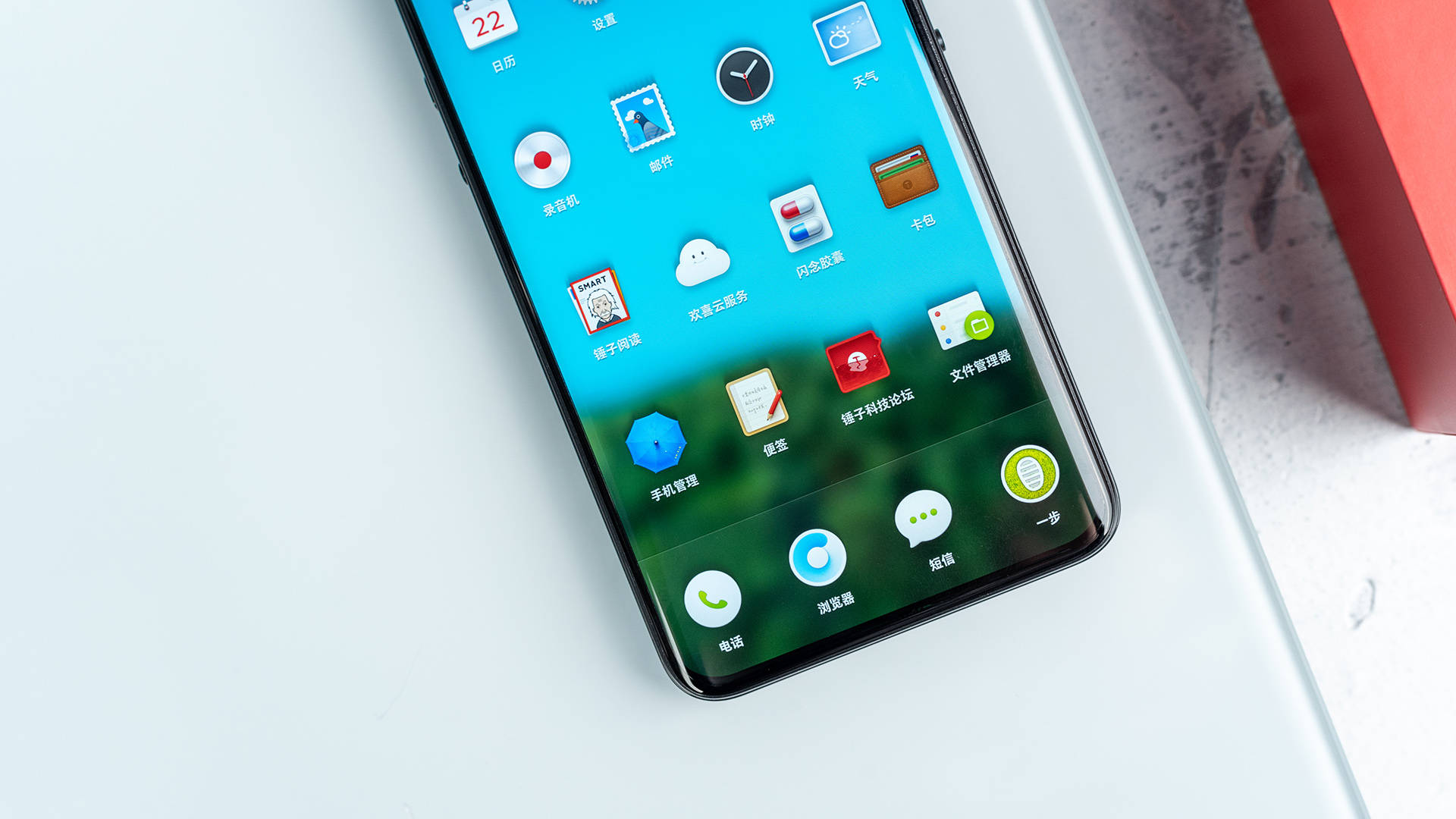 携着骄傲与坚持 坚果R2＆Smartisan TNT go图赏-搜狐大视野-搜狐新闻