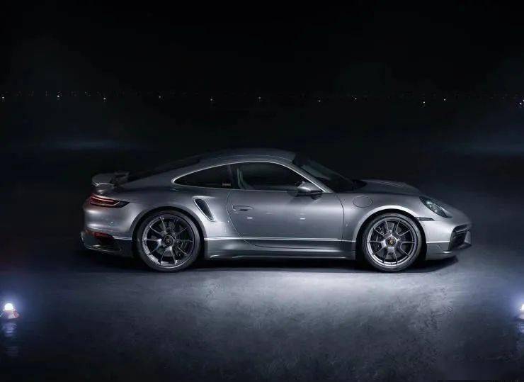 买飞机就送 911 Turbo S Embraer官图_搜狐汽车_搜狐网