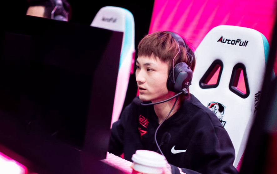 LPL春季赛：Bo大战H4cker！FPX冲击三连胜_比赛