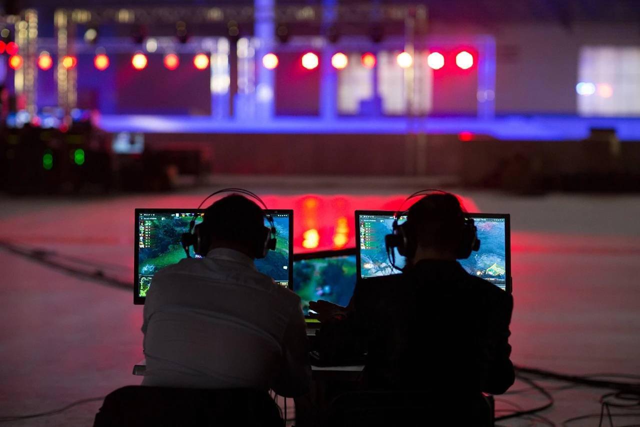 “4X”策略游戏：FunPlus保持领先，莉莉丝紧逼_玩家