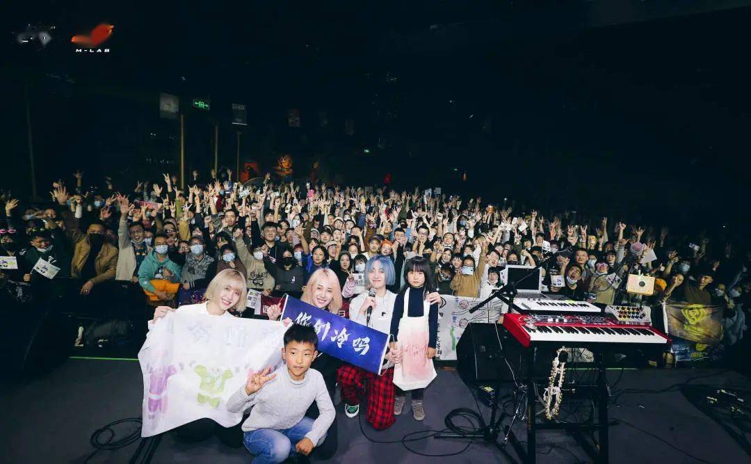 “我知道我就快回到梦里去了”｜福禄寿FloruitShow新专辑《我用什么把你留住》全碟上线-搜狐大视野-搜狐新闻