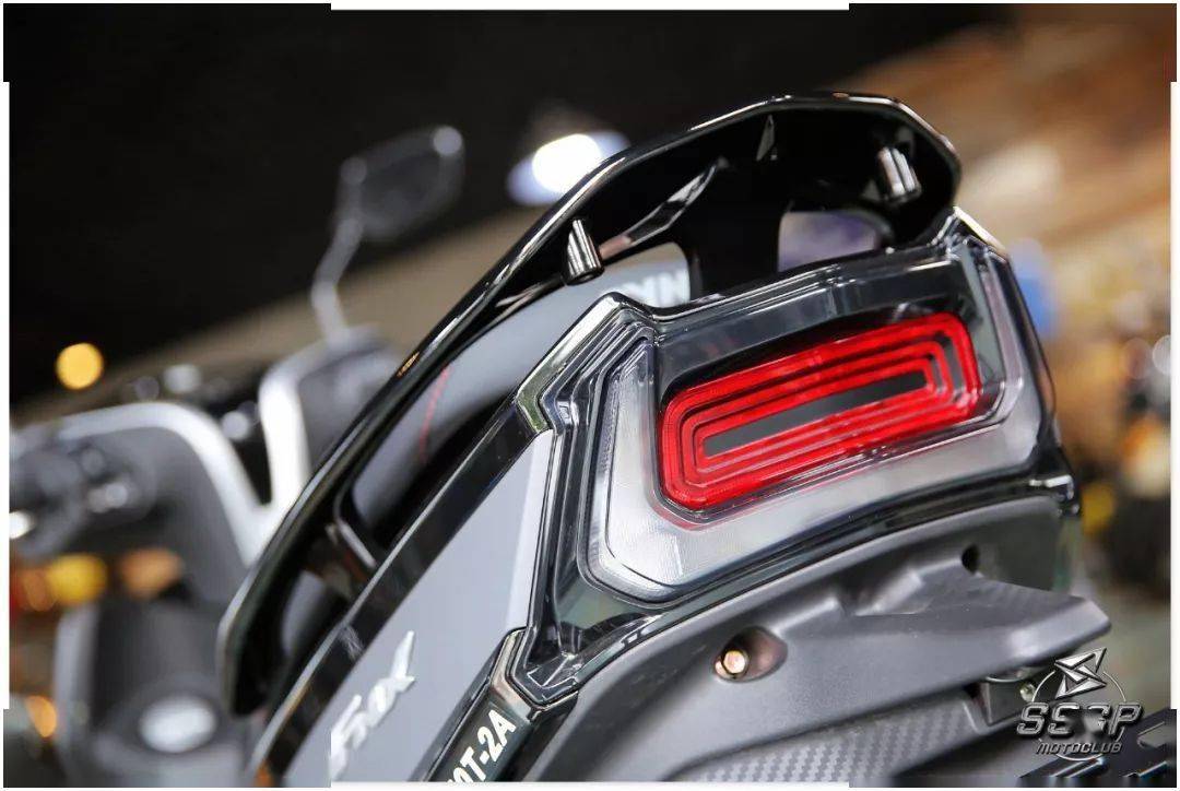 [ SYM ] FNX150 充满科技感，运动型速可达小钢炮……_搜狐汽车_搜狐网