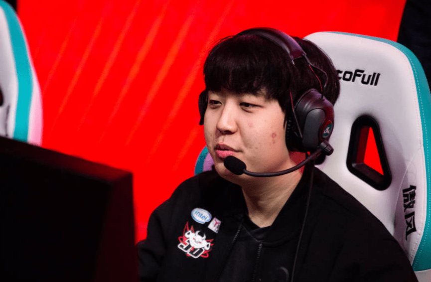 小天迎战Kanavi！JDG大战FPX，双人路很关键_比赛