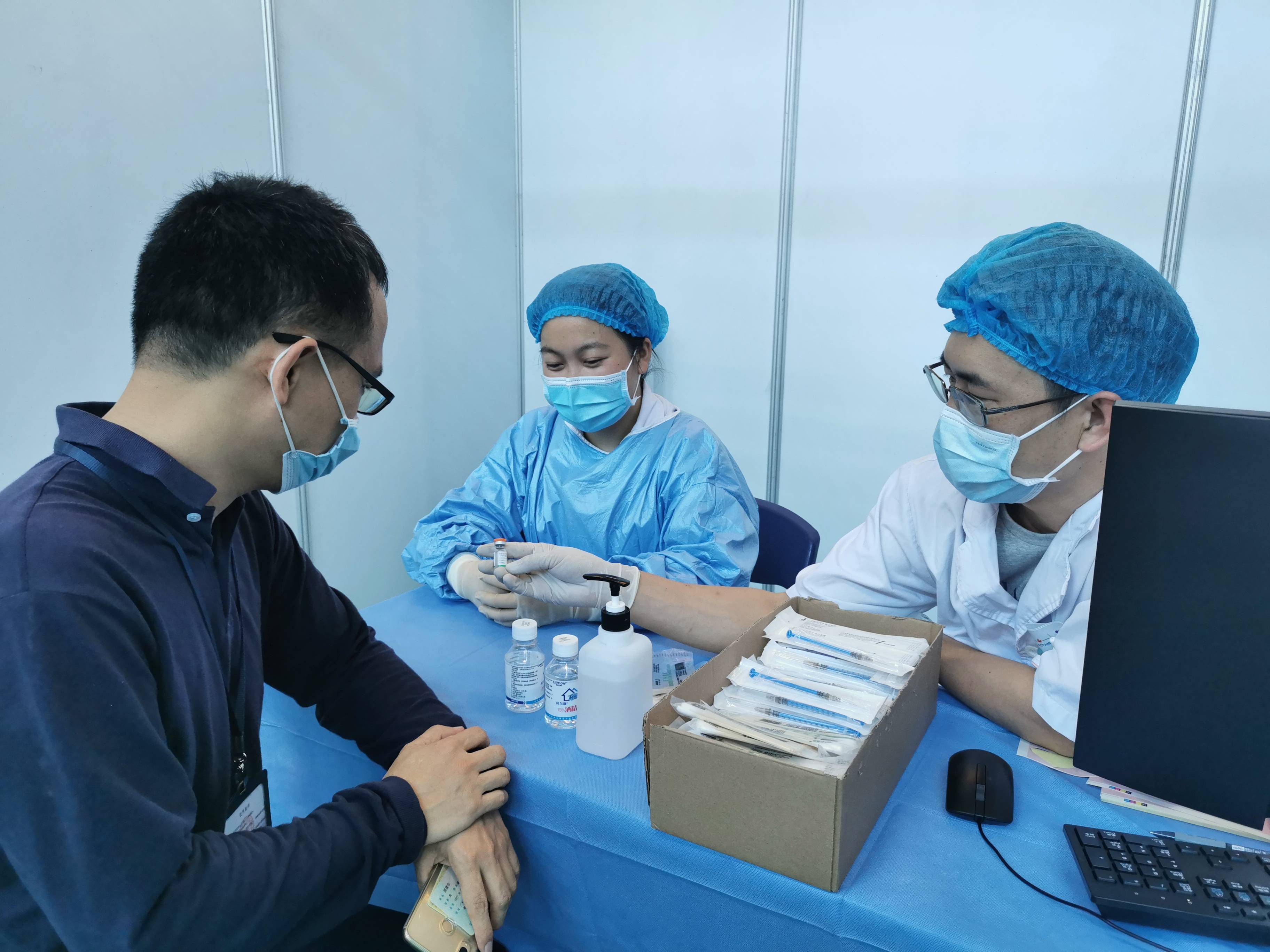专访朱素颖：改善医患关系，自己先要有一团暖人的火医学
