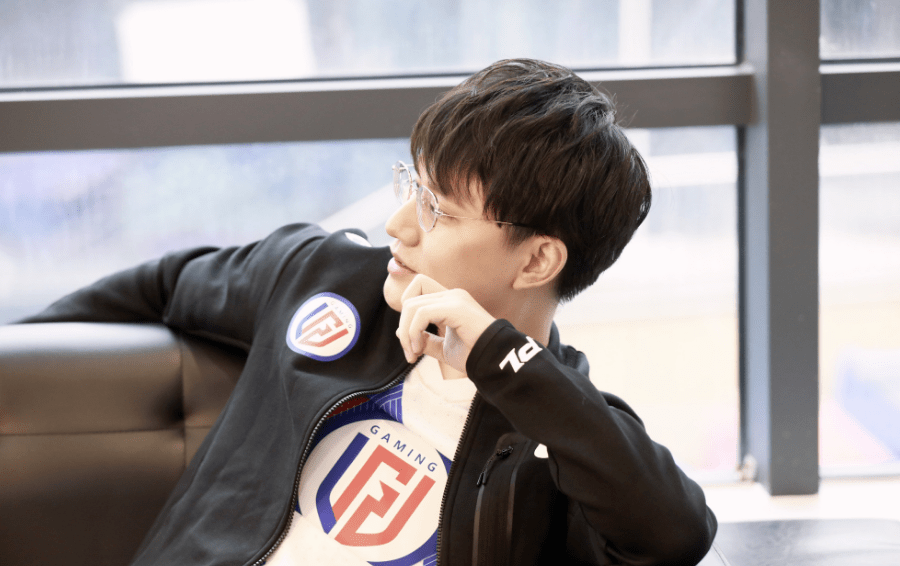 Kramer出现重大失误！LGD不敌RA，夏日限定还少一人_Garvey