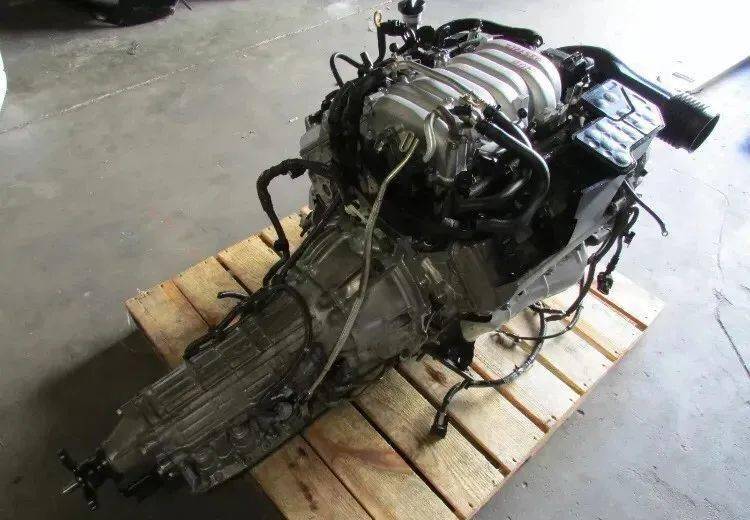 高能系列4:丰田大V8，3UZ堪称最便宜8缸机器，只要2万！_搜狐汽车_搜狐网