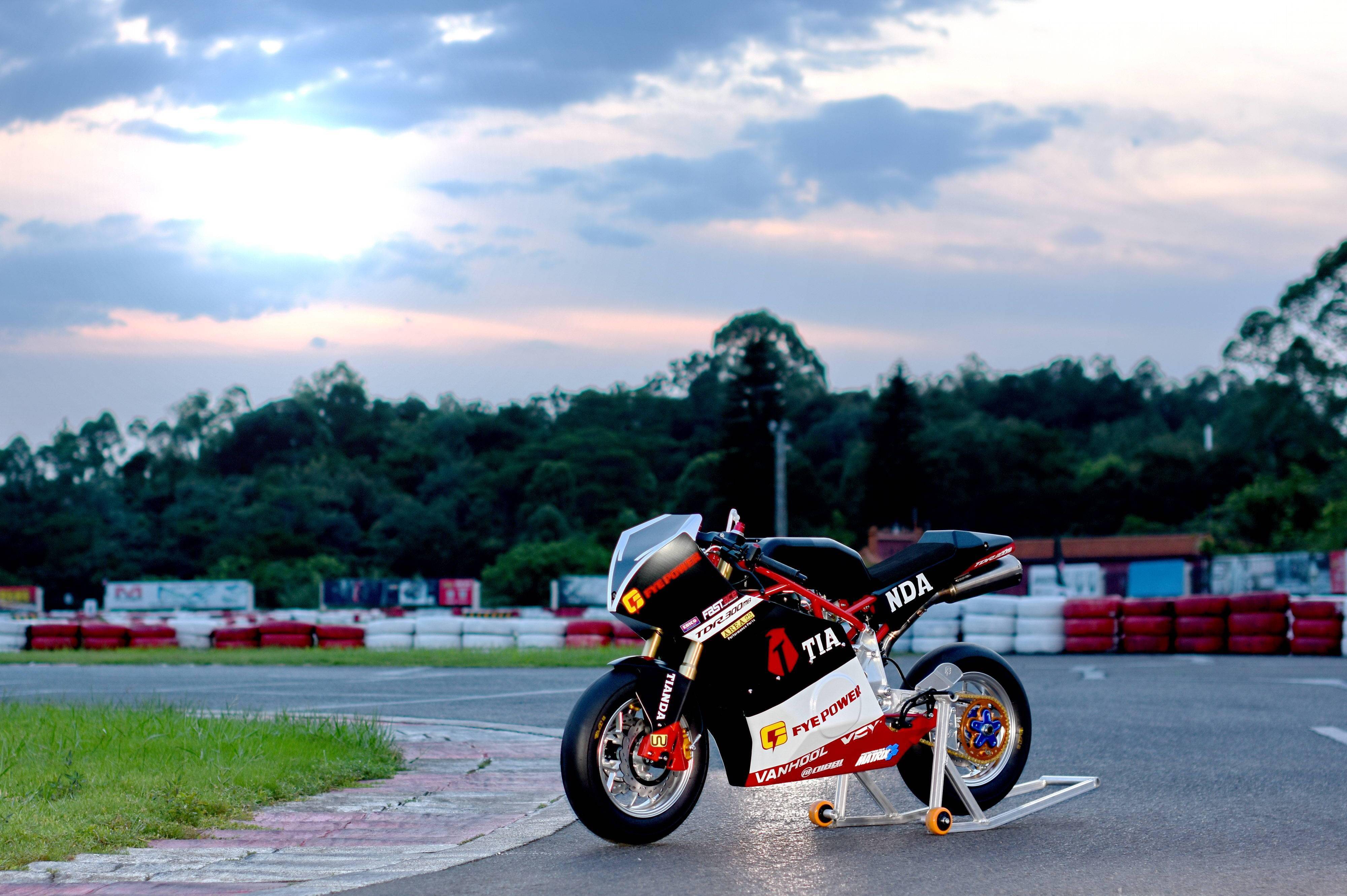 强大的配置！田达 TDR300MB 迷你赛车_搜狐汽车_搜狐网