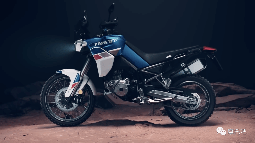 玩野的！“硬茬子”阿普利亚660ADV发布！_搜狐汽车_搜狐网